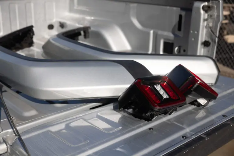 Jeep Gladiator Bed (Zynith Silver) - American Adventure Lab