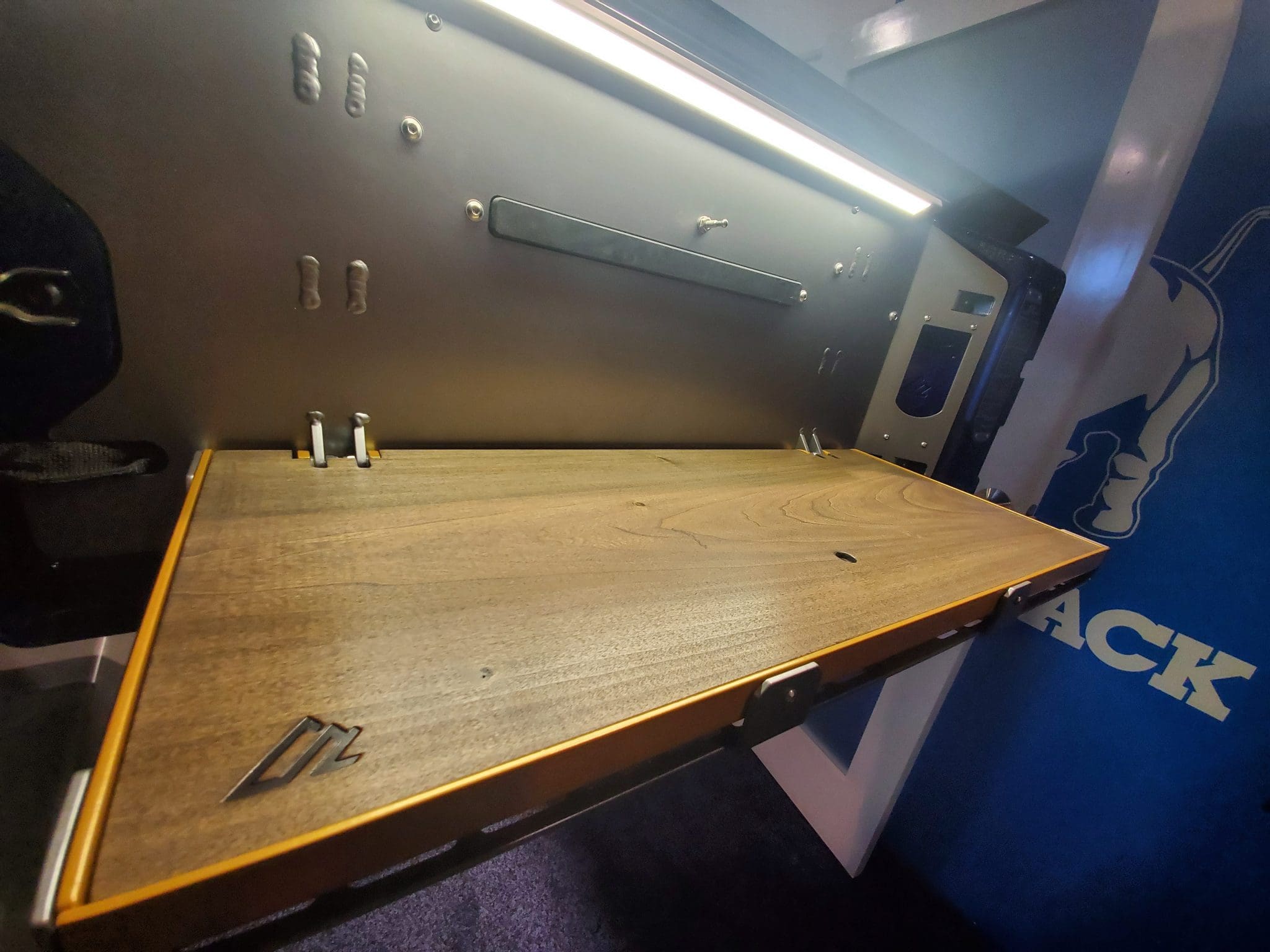 Jeep JL "VersaTable" Tailgate Table - American Adventure Lab