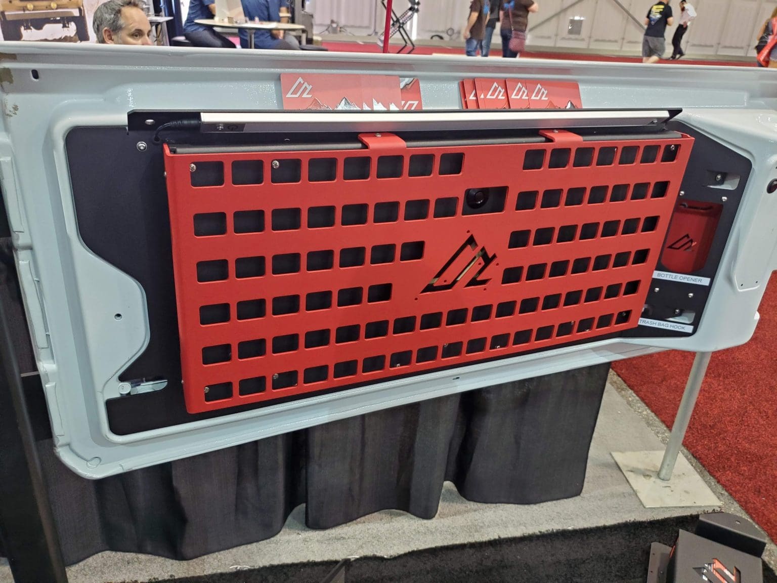 Jeep JL "VersaTable" Tailgate Table - American Adventure Lab