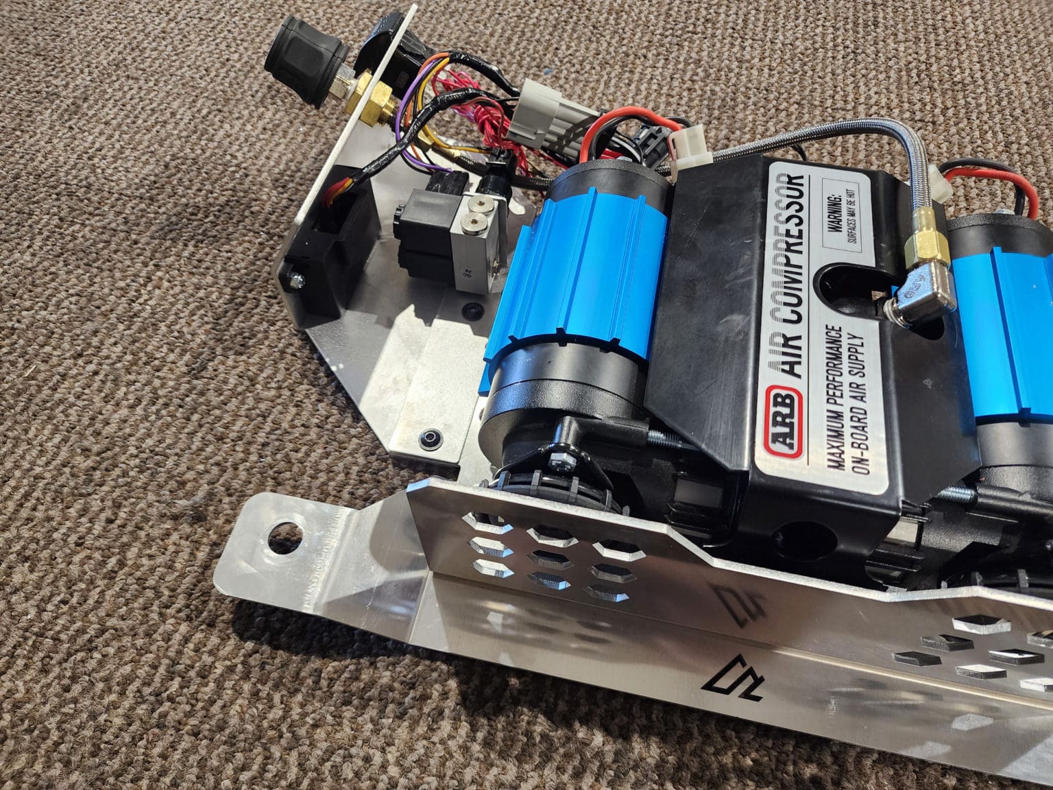 Under Seat Mount - ARB Dual Compressor Kit - American Adventure Lab