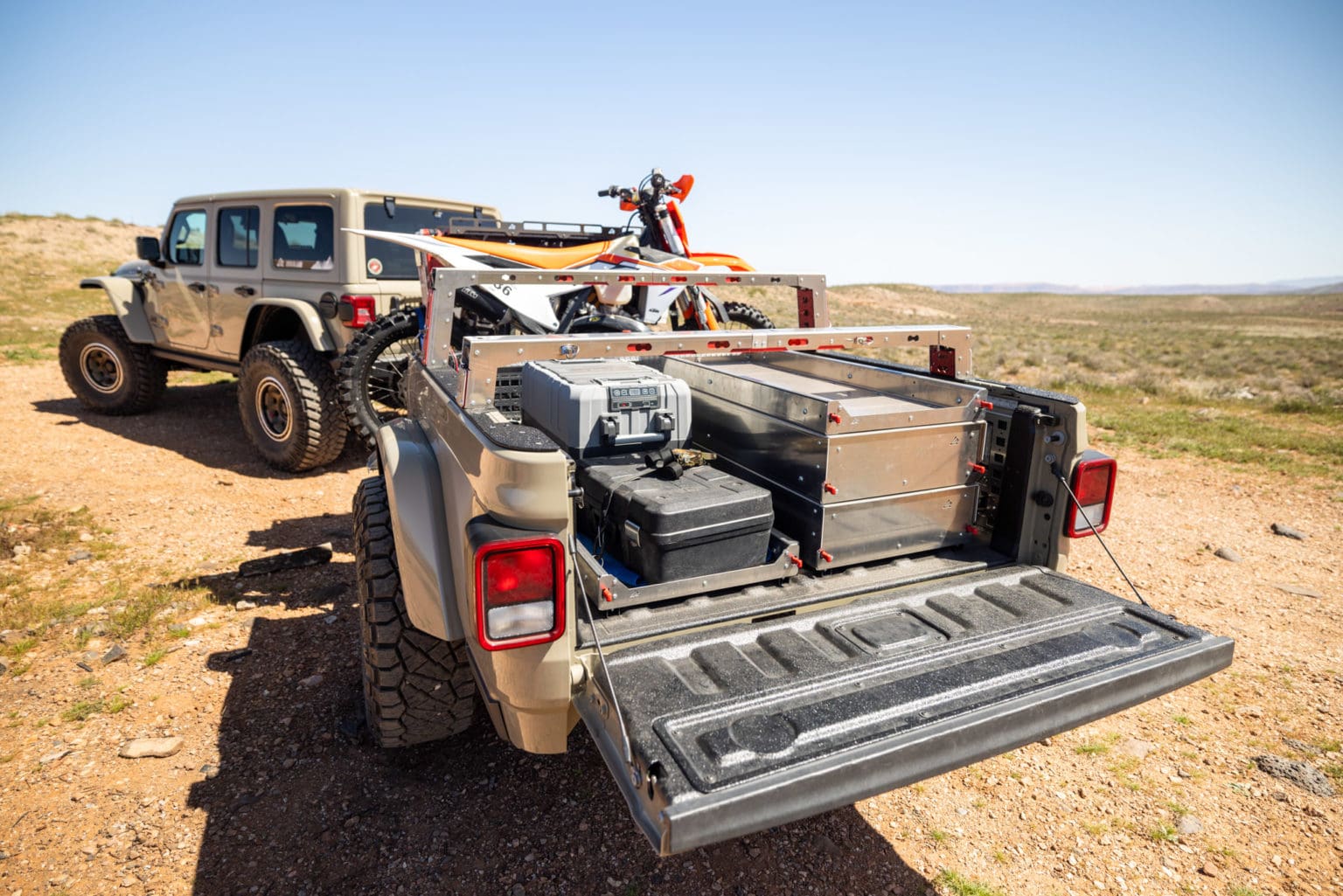 Jeep JT Aluminum Bed Rack 6" (Quarter Height) - American Adventure Lab