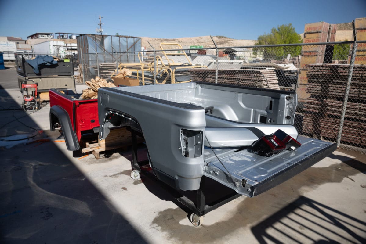 Jeep Gladiator Bed (Zynith Silver) - American Adventure Lab